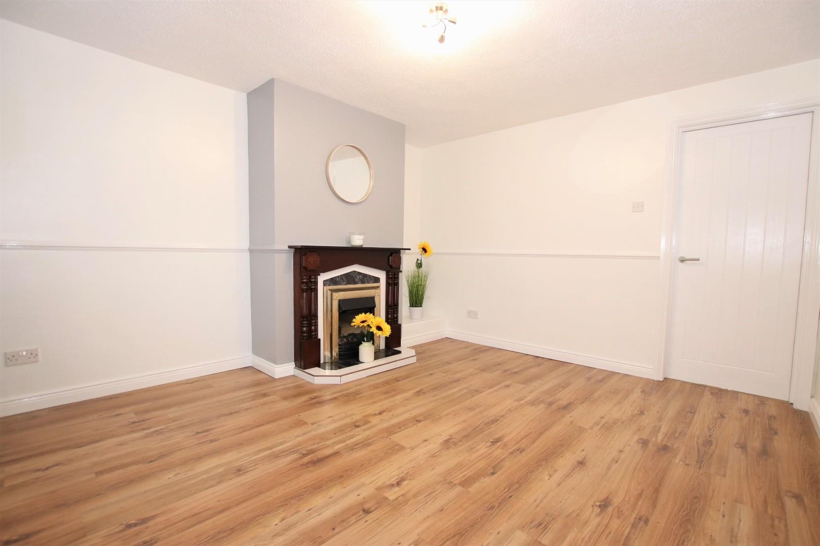 5 Eastbank, Strathfoyle, Derry/Londonderry BT47 6UW - SSTC - Homepage ...